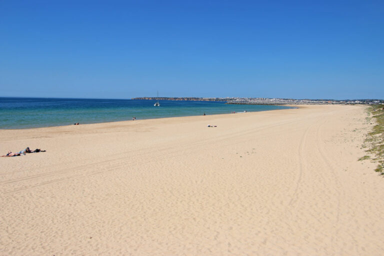 Alvor boardwalk - a detailed walking guide - The Algarve Family